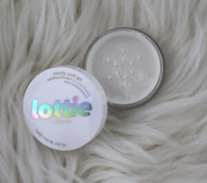 Unboxing: Lookfantastic Beauty Box Juli | Beauty | Gewoon Iloon